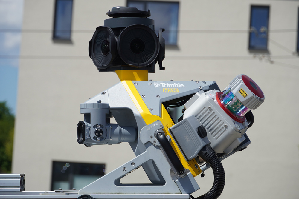 Trimble MX90